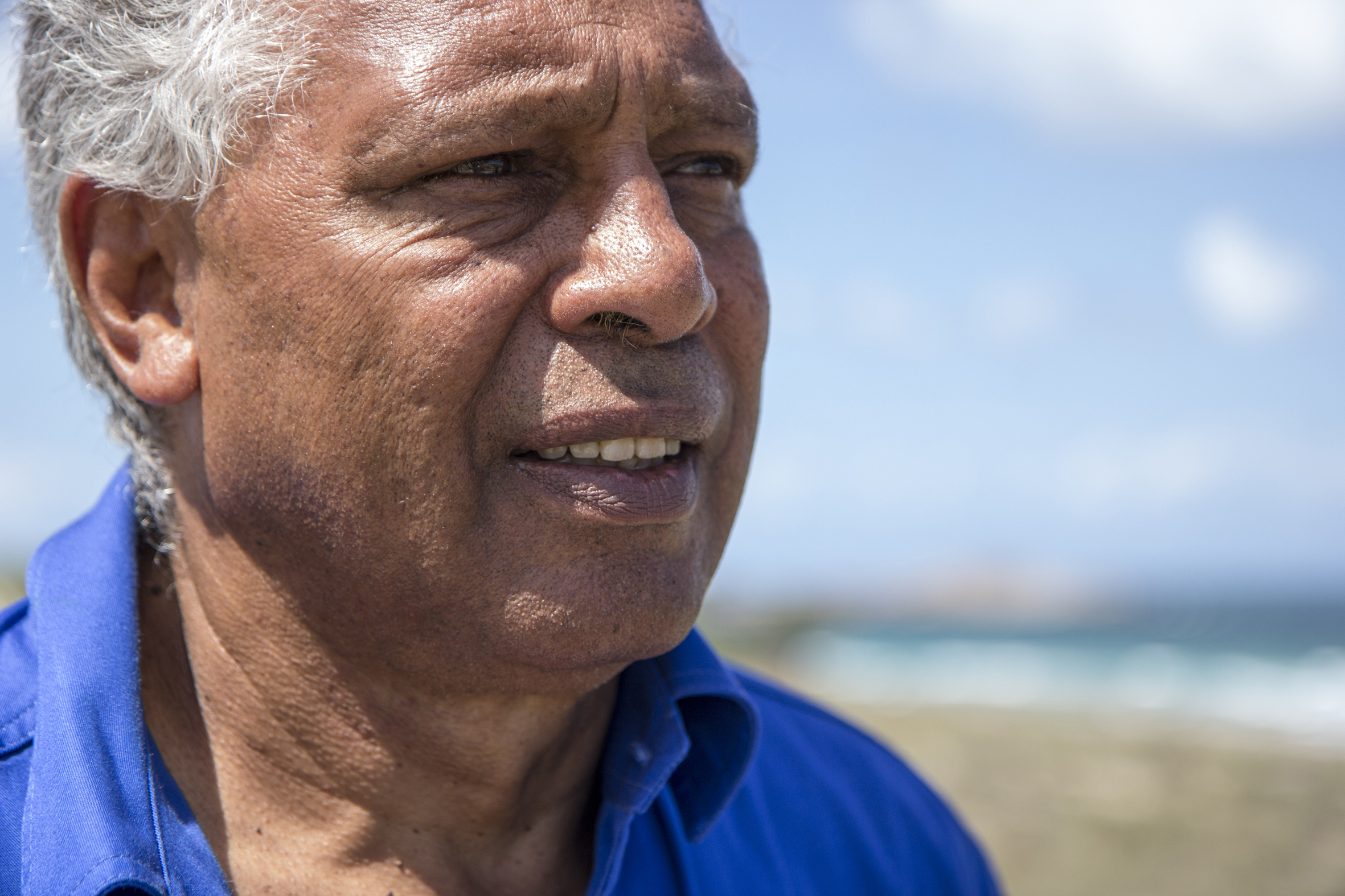 TALKING LANGUAGE with Ernie Dingo [from the CAAMA Collection] - Ronin ...